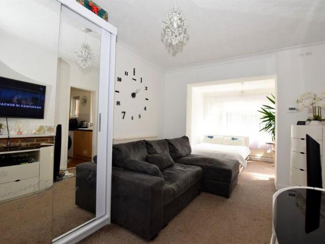 1 bedroom flat to rent