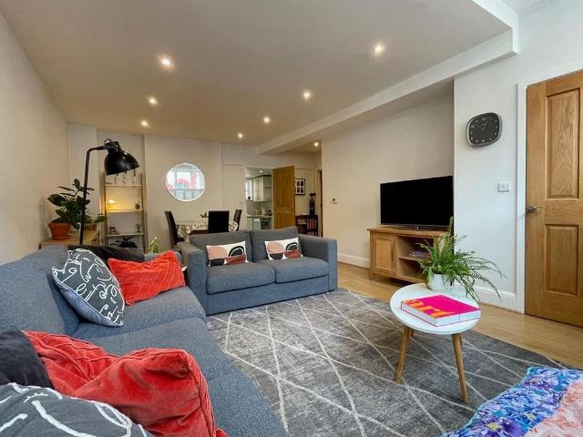 1 bedroom flat to rent