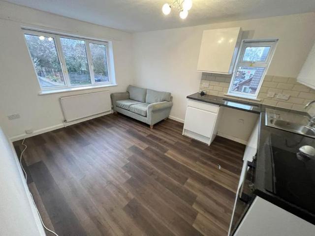 1 bedroom flat to rent