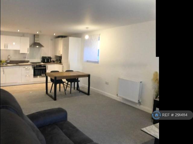 1 bedroom flat to rent