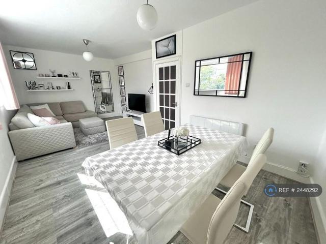1 bedroom flat to rent