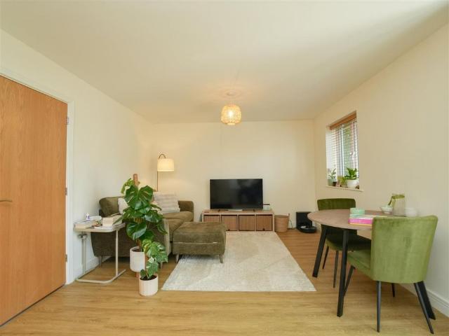 1 bedroom Flat To Rent