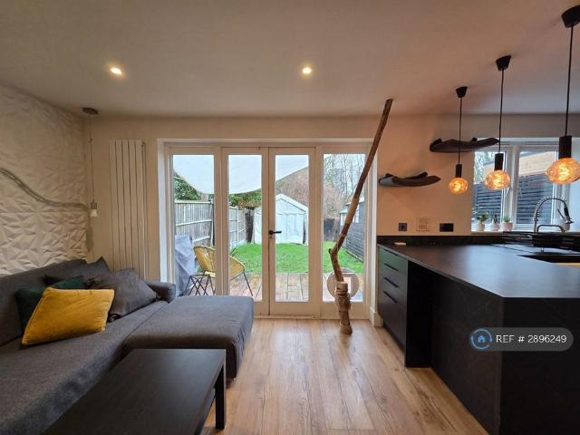1 bedroom flat to rent