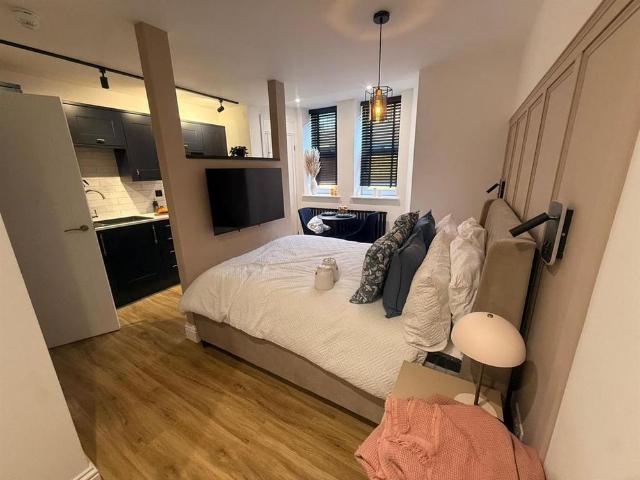 1 bedroom flat to rent