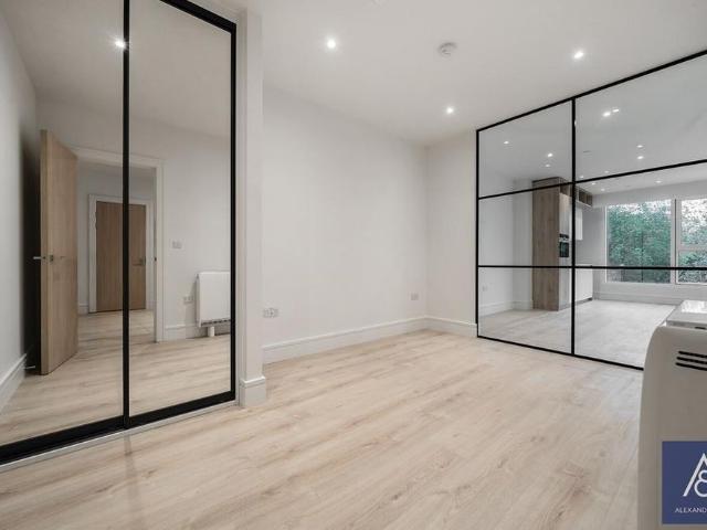 1 bedroom flat to rent