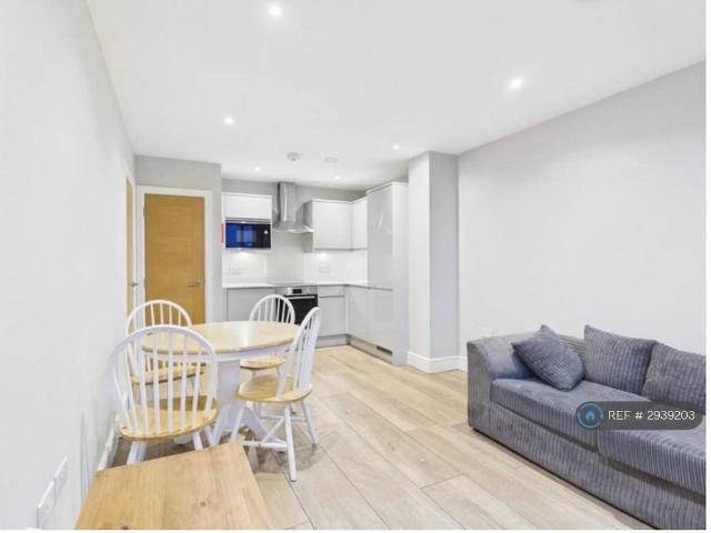 1 bedroom flat to rent