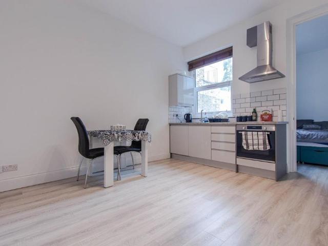 1 bedroom flat to rent