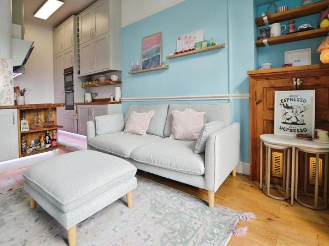 1 bedroom flat to rent