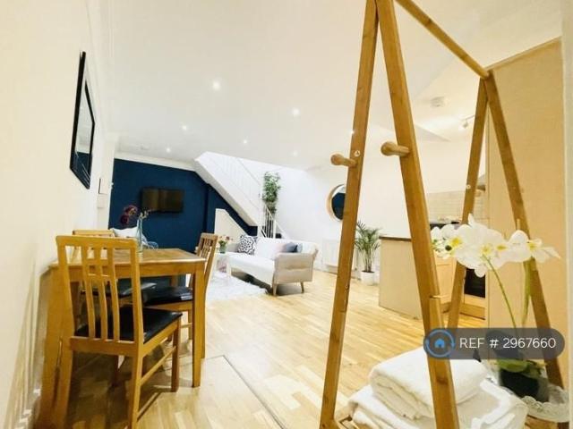 1 bedroom flat to rent