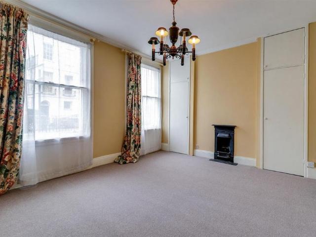 1 bedroom flat to rent