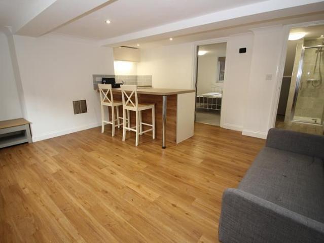 1 bedroom flat to rent