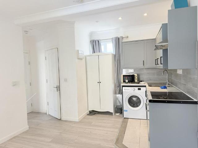 1 bedroom flat to rent