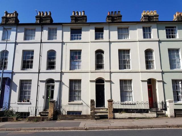 1 bedroom flat to rent