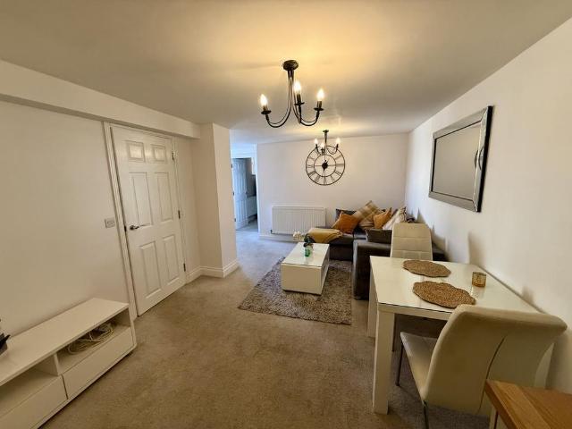 1 bedroom flat to rent