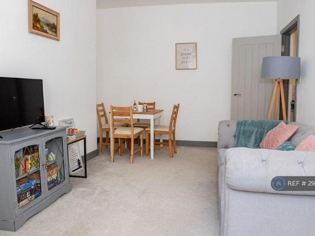 1 bedroom flat to rent