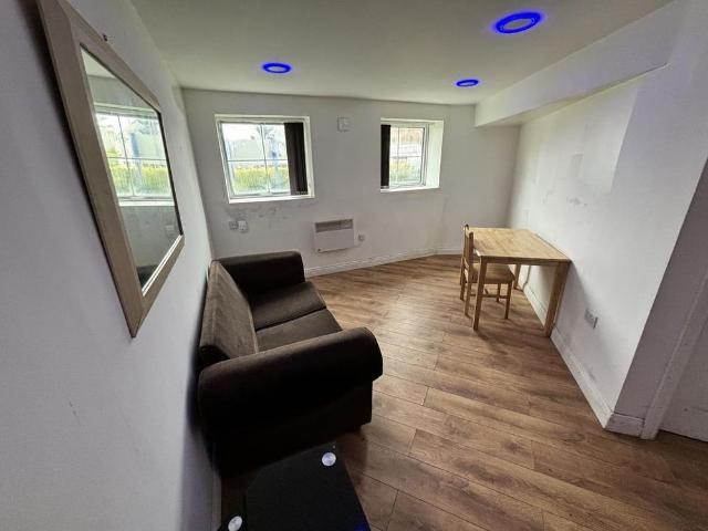 1 bedroom flat to rent