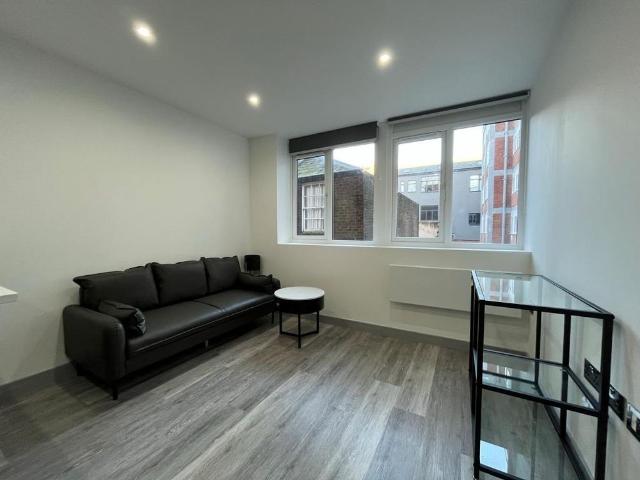 1 bedroom flat to rent
