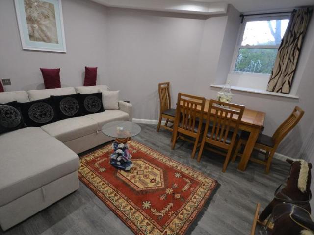 1 bedroom flat to rent
