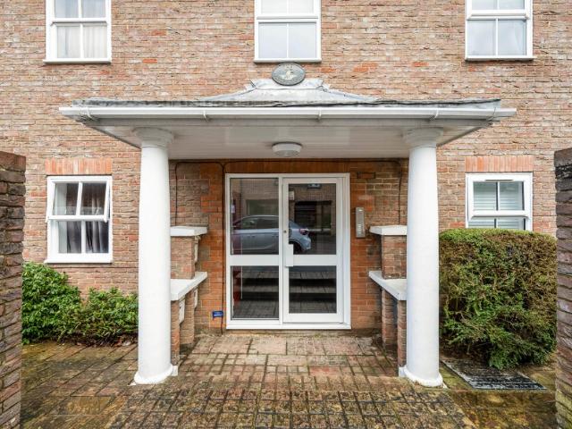1 bedroom Flat To Rent