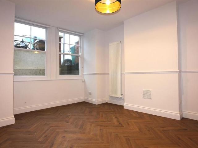 1 bedroom flat to rent