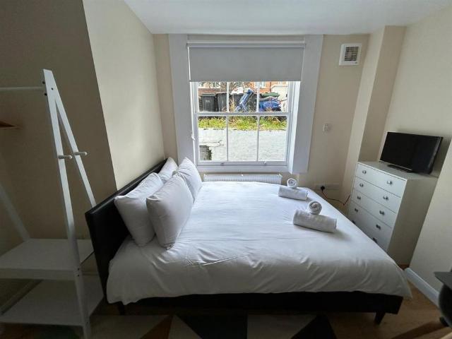 1 bedroom flat to rent