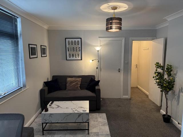 1 bedroom flat to rent