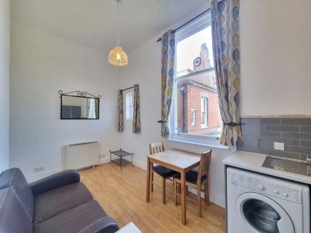 1 bedroom flat to rent