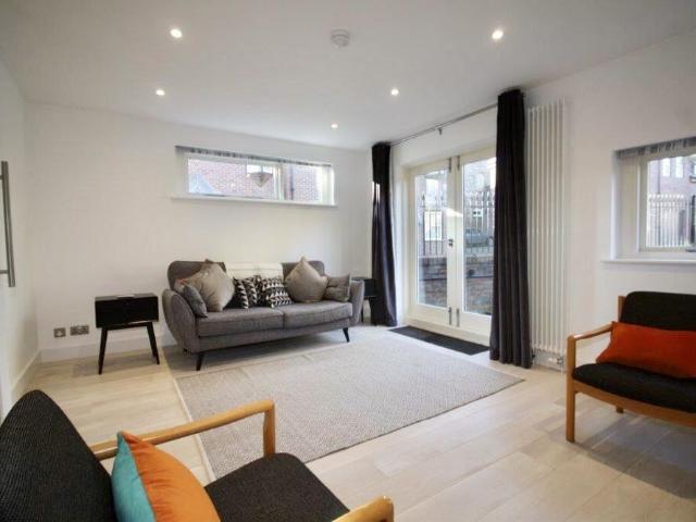 1 bedroom flat to rent