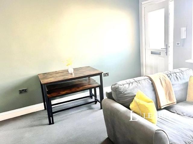 1 bedroom flat to rent
