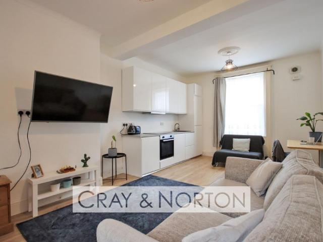 1 bedroom flat to rent
