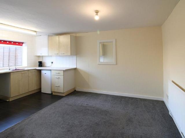 1 bedroom flat to rent