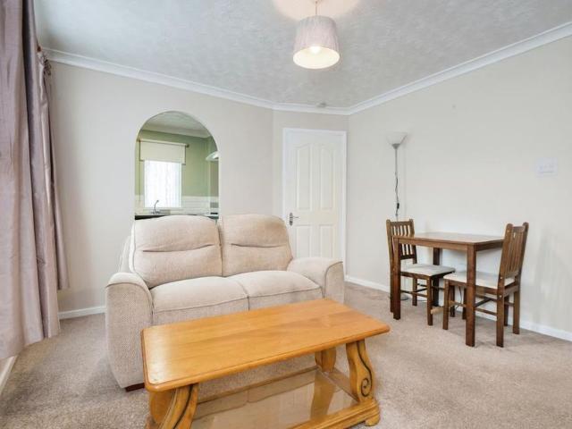1 bedroom flat to rent