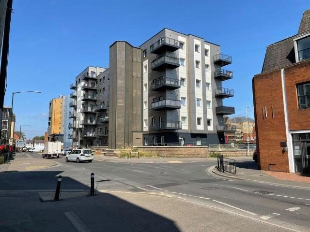 1 bedroom flat to rent