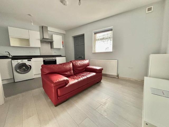 1 bedroom flat to rent