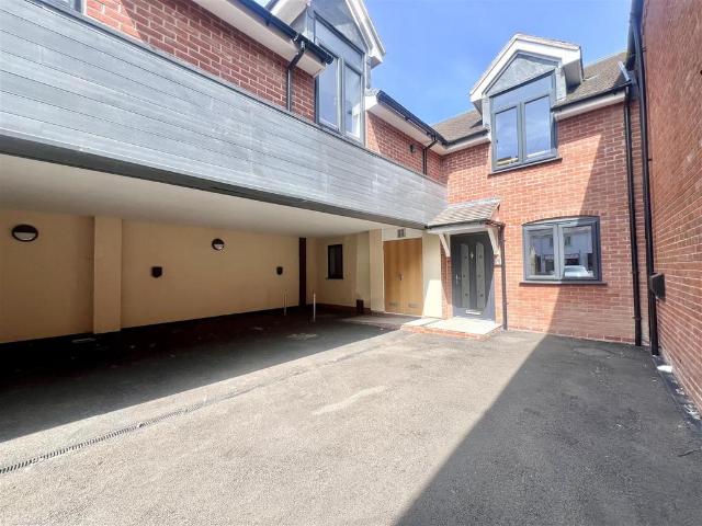 1 bedroom flat to rent
