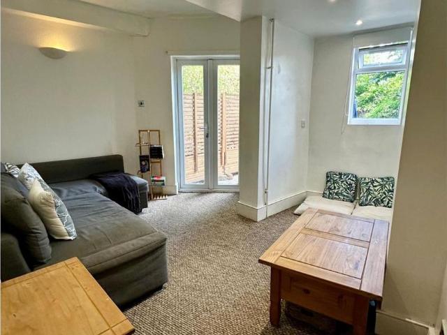 1 bedroom flat to rent