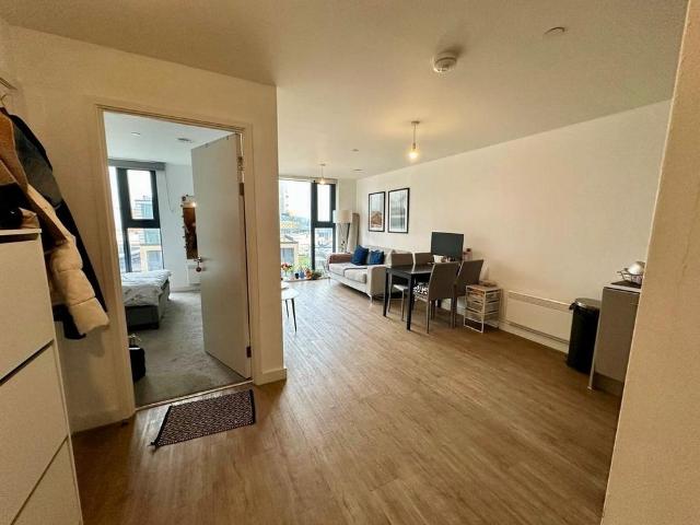 1 bedroom flat to rent