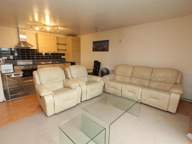 1 bedroom flat to rent