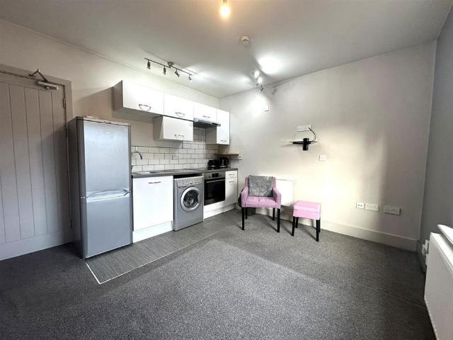 1 bedroom flat to rent