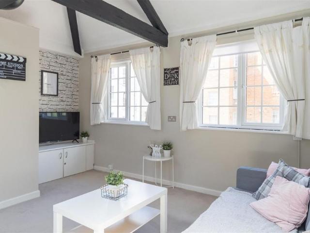 1 bedroom flat to rent