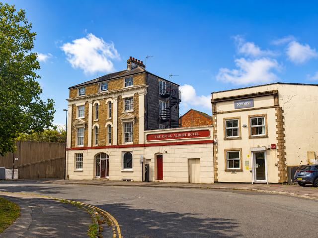 1 bedroom flat to rent