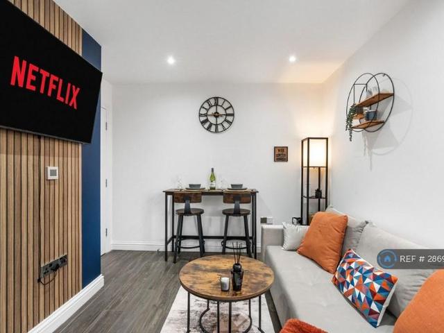 1 bedroom flat to rent