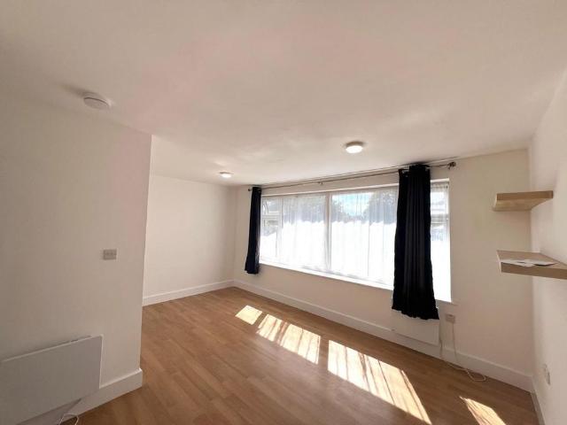 Studio to rent