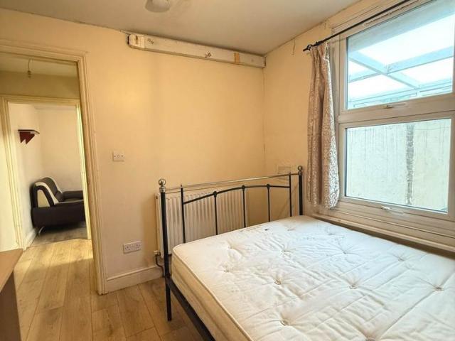 1 bedroom flat to rent