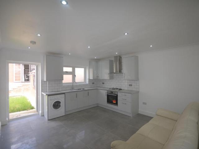 1 bedroom flat to rent