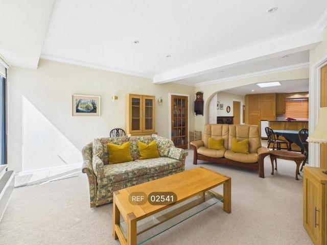 1 bedroom flat to rent