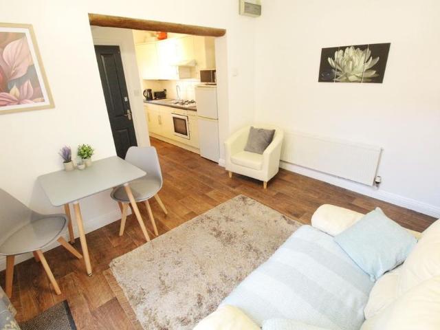 1 bedroom flat to rent