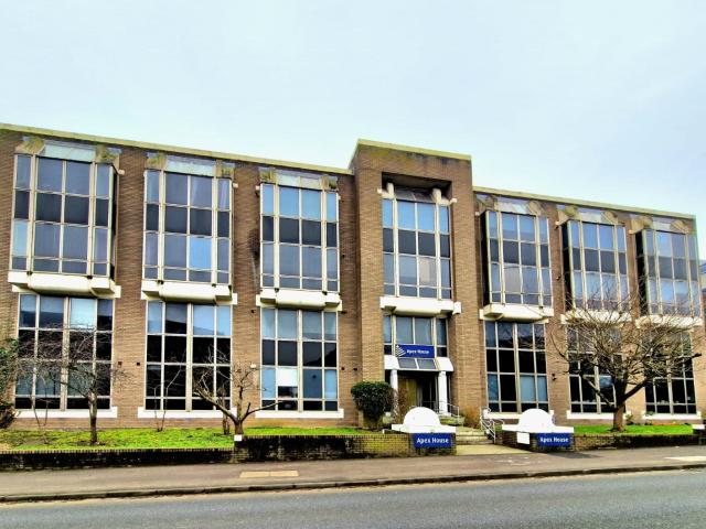 1 BEDROOM Flat / Apartment