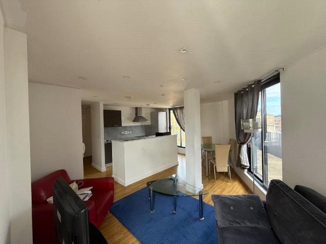 1 Bedroom Flat / Apartment
