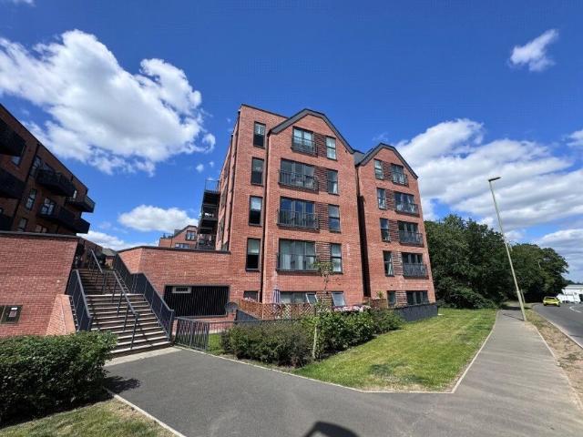 1 BEDROOM Flat / Apartment